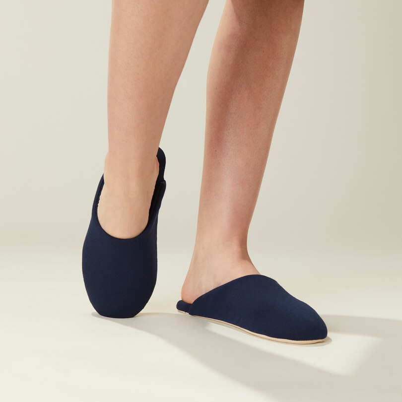Reading Slipper