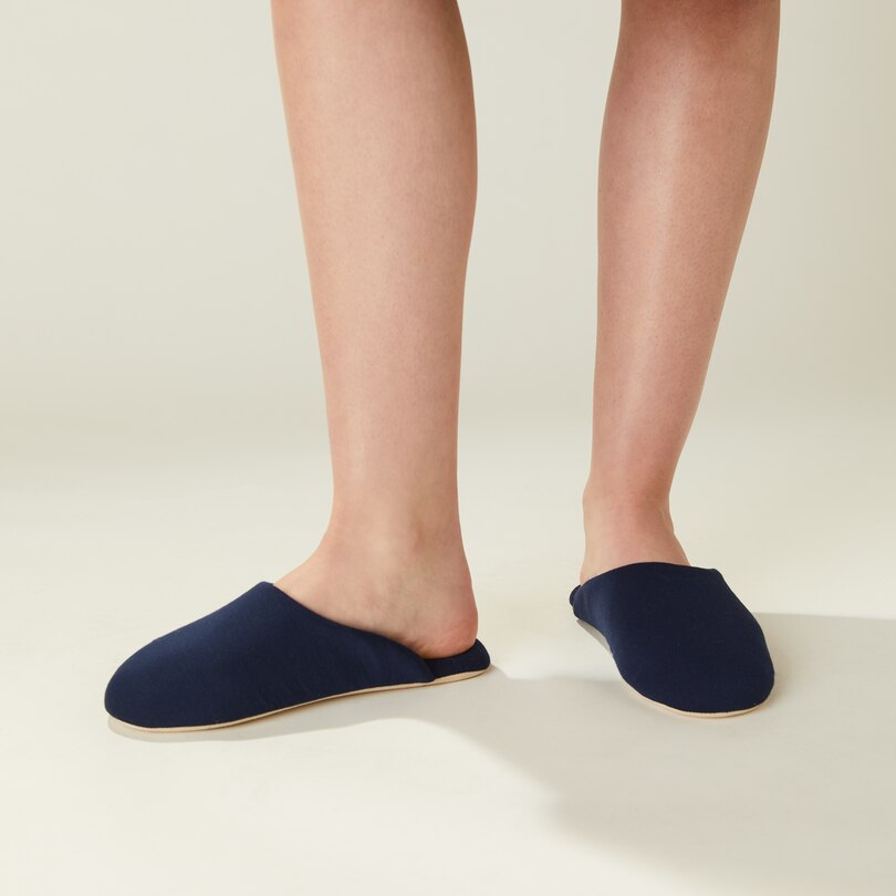 Reading Slipper